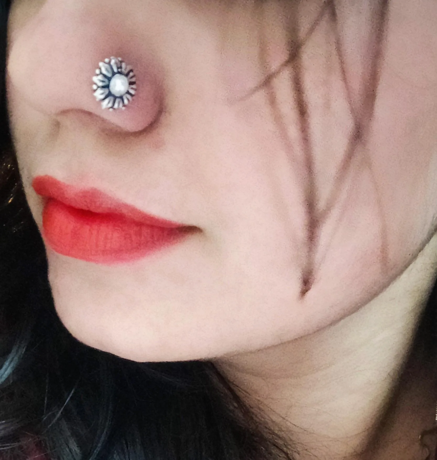 Floral Stone Wired Nose Pin: Premium Quality Oxidised Beauty - Glamaya