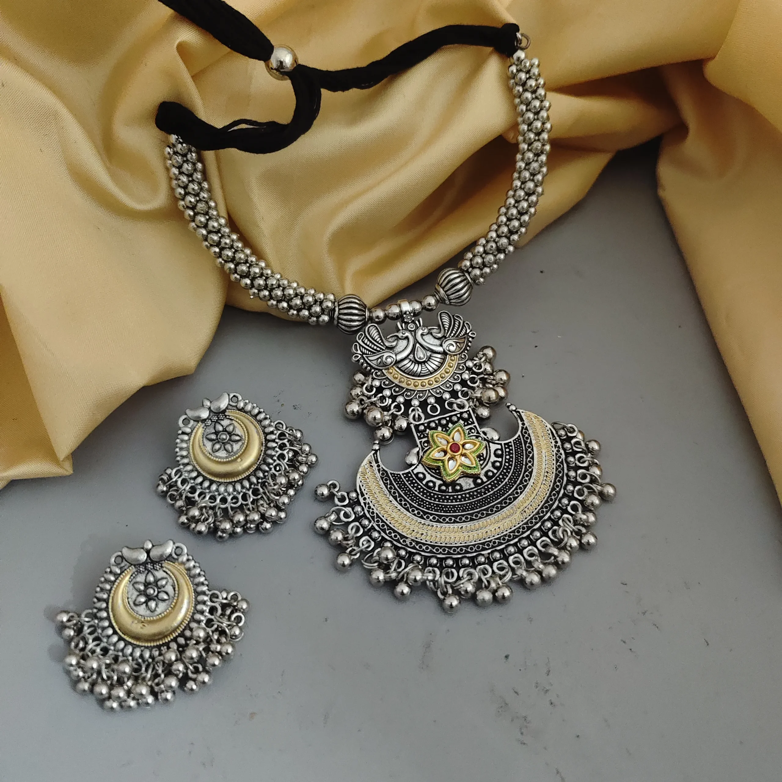 Stylish Oxidised Two Tone Jewelry Set: Affordable Elegance - Glamaya
