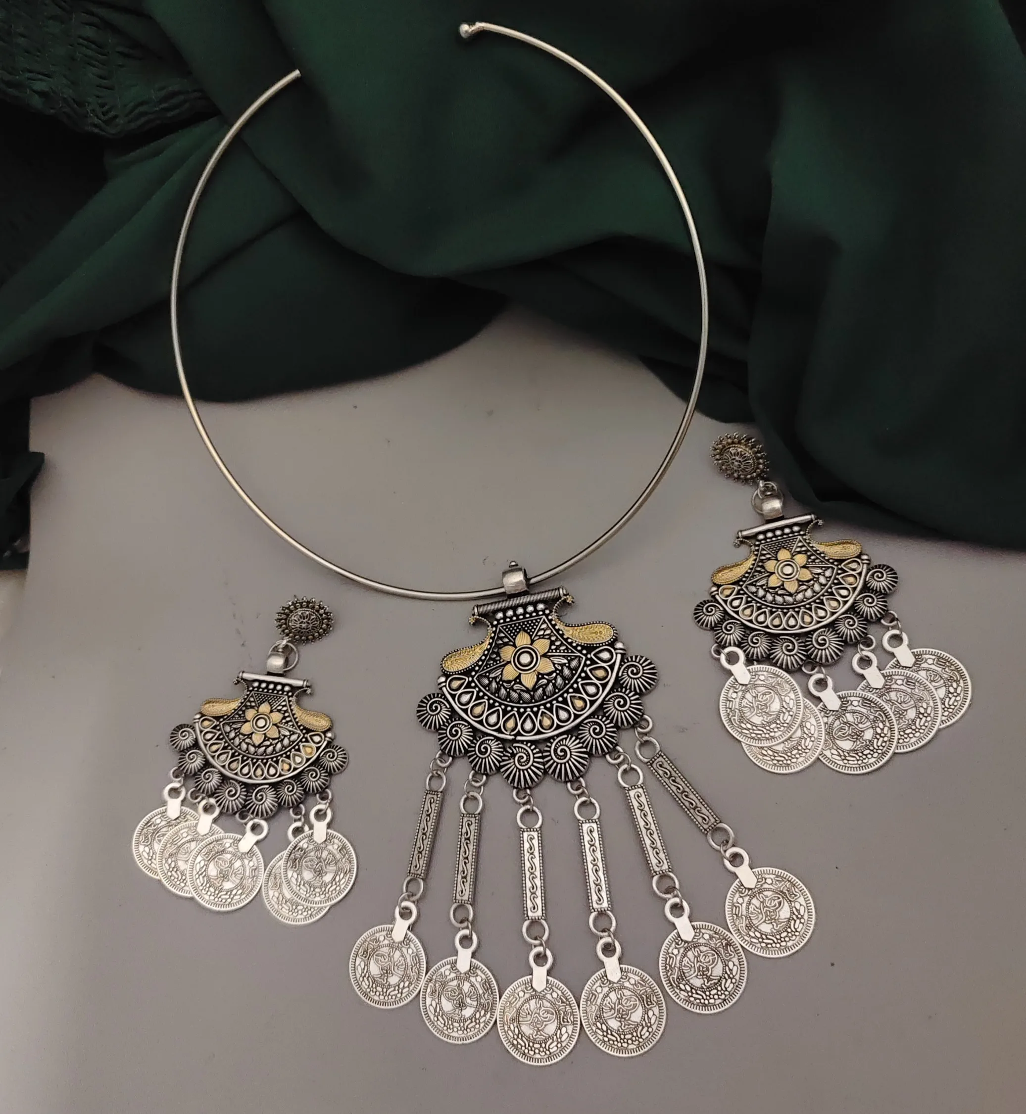 Stunning Two Tone Hasli Jewelry Set For Women - Glamaya