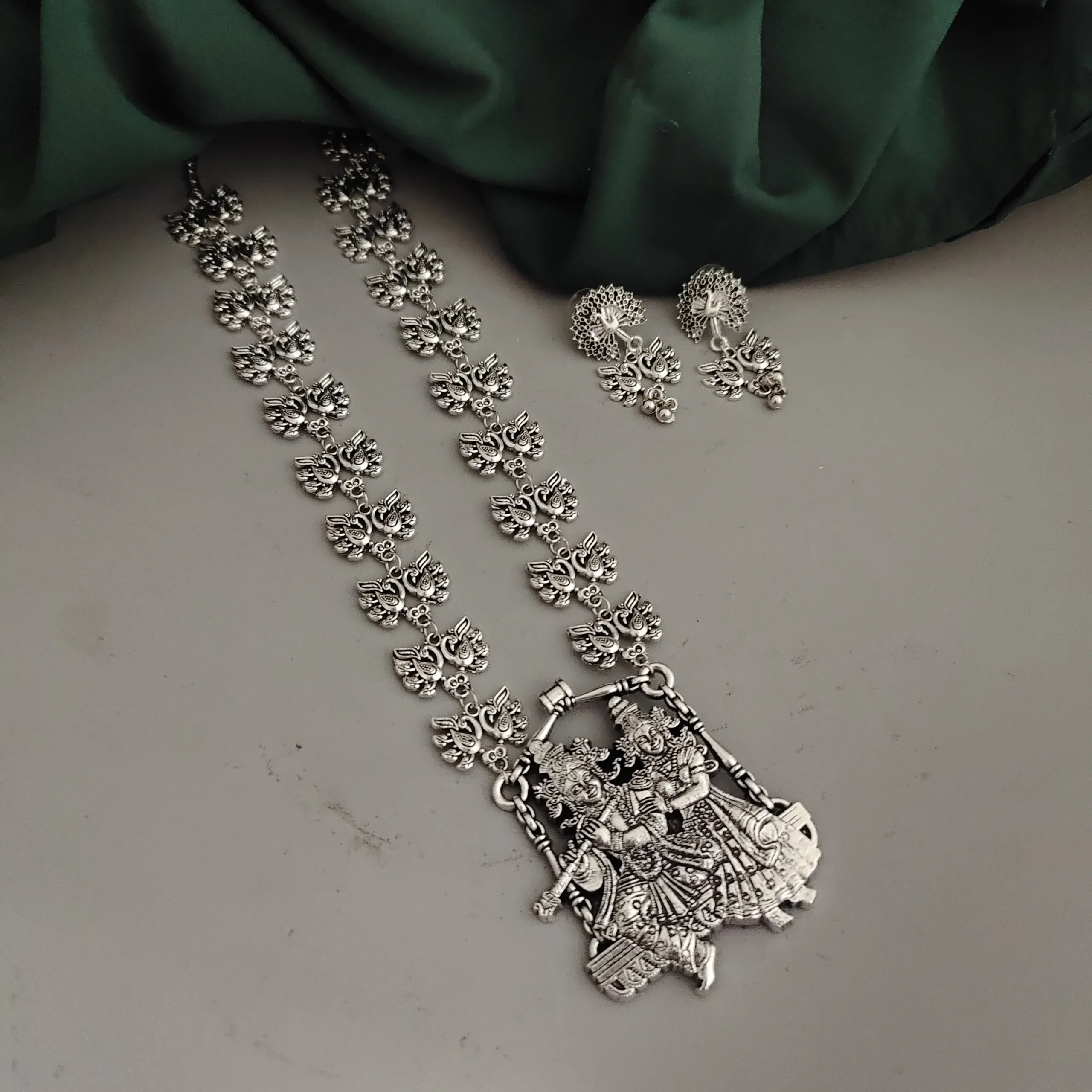 Exquisite Radha Krishna Jewelry Set For Festive Occasions - Glamaya