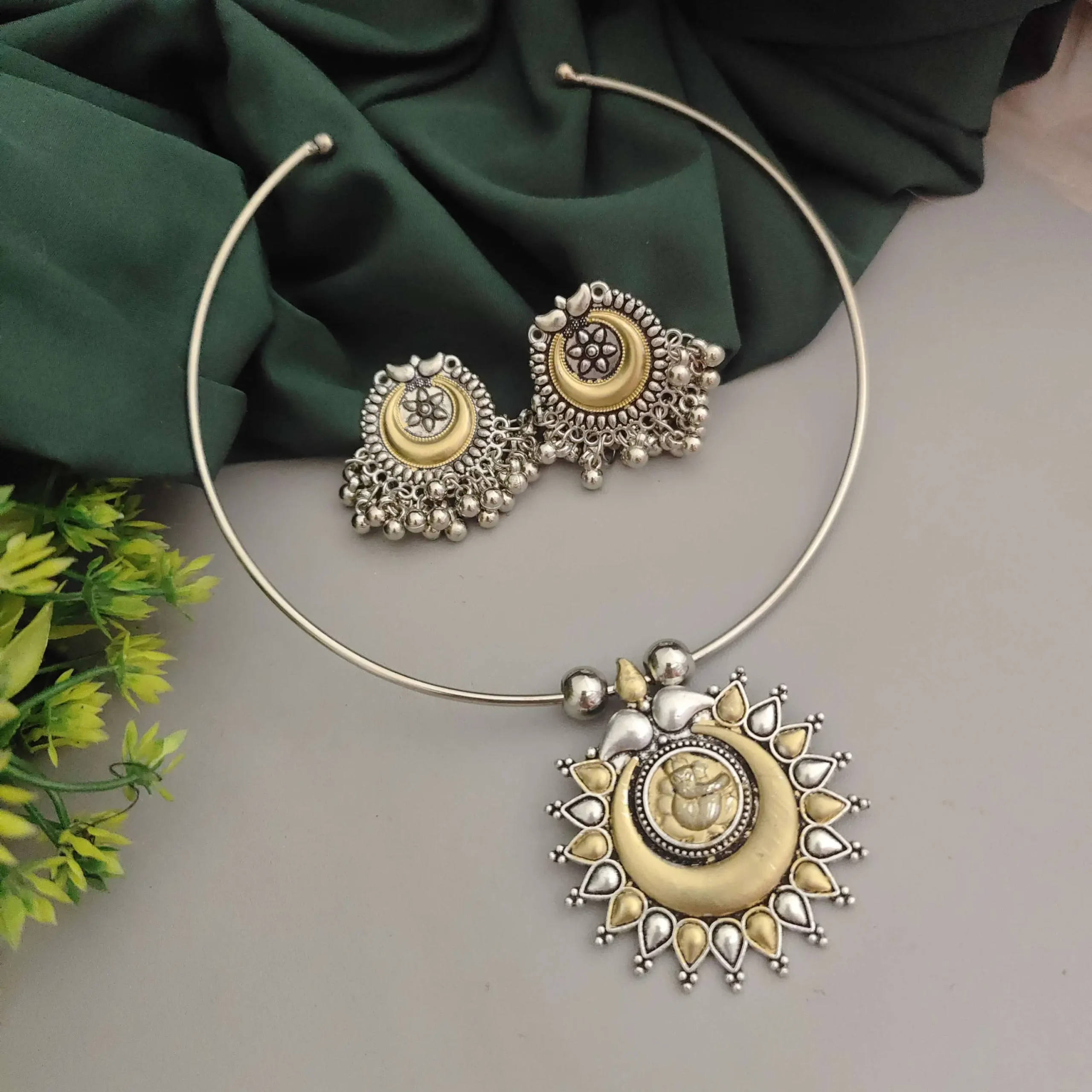 Elegant Hasli Necklace Earring Set: Traditional & Stylish Combo - Glamaya